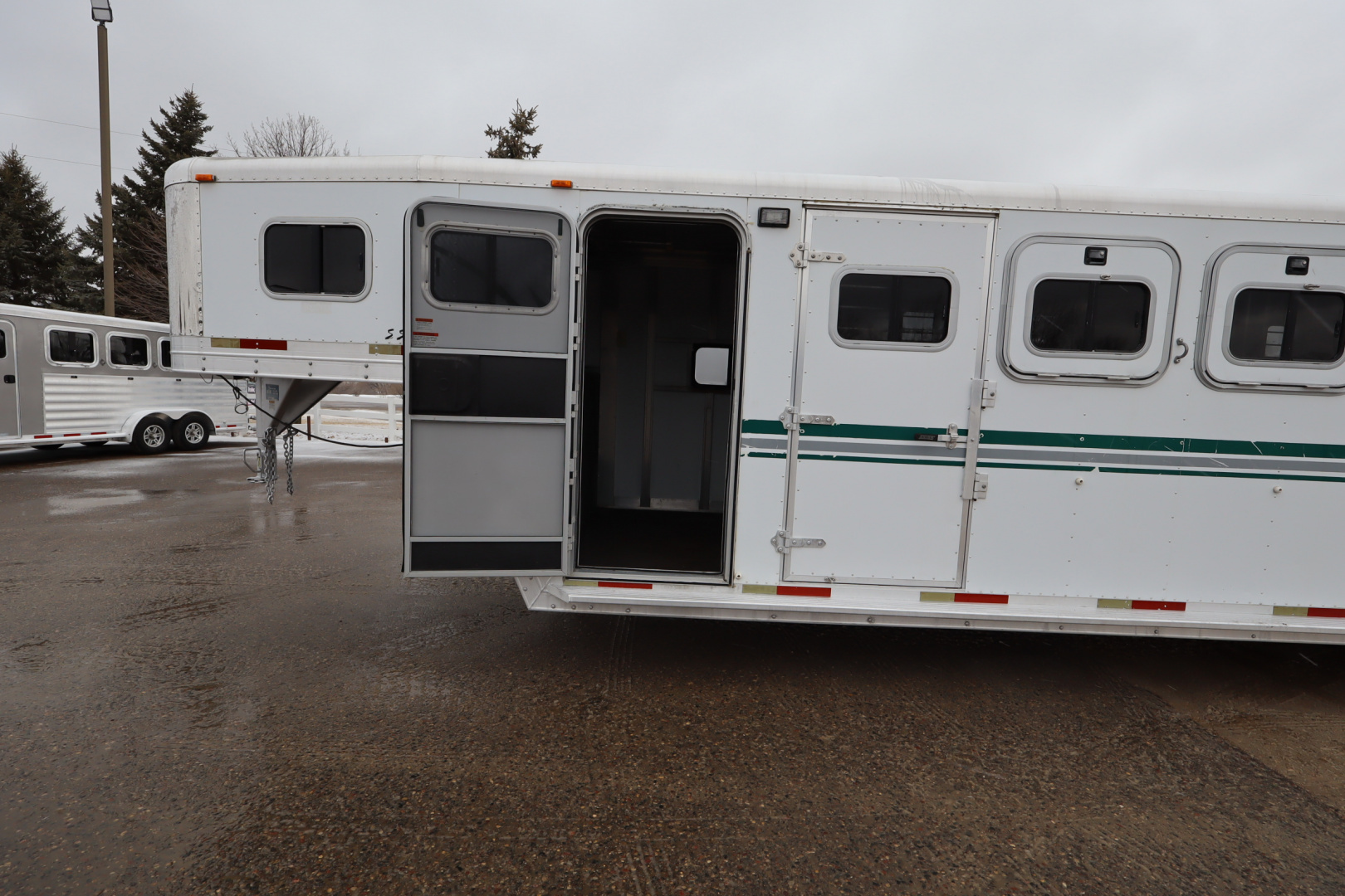 Used 2002 Exiss 6 Horse Trailer for sale in