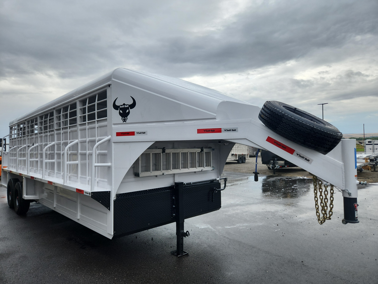New 2026 Swift Built Trailers 24' STOCK Stock / Stock Combo Trailer for ...