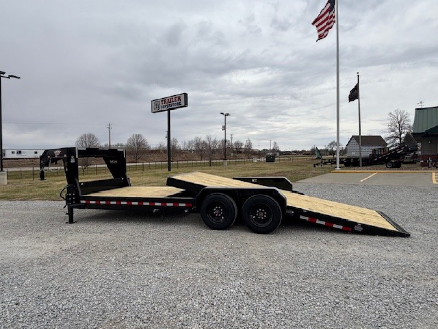 H&H Trailers - Hwy 71 Trailer Superstore in Clarinda, IA