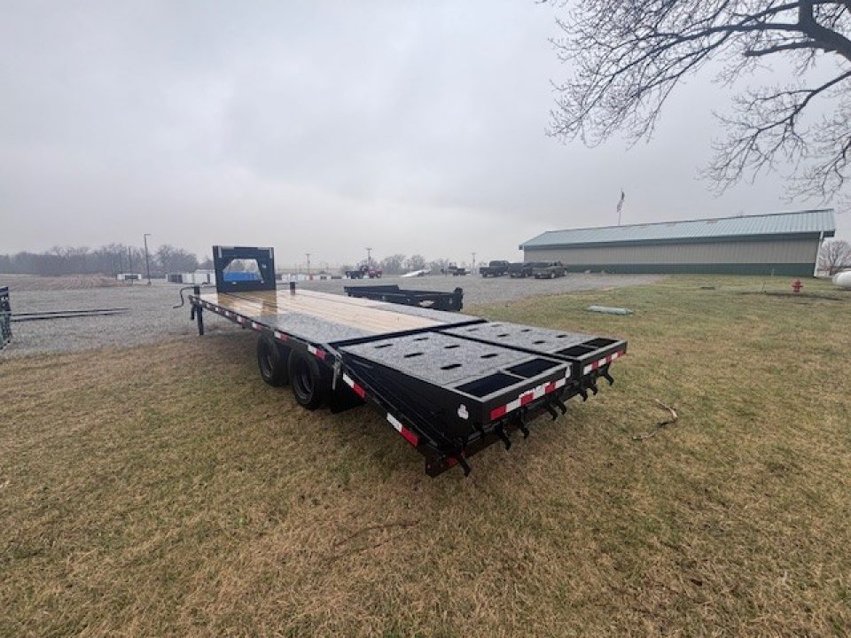 H&H Trailers - Hwy 71 Trailer Superstore in Clarinda, IA