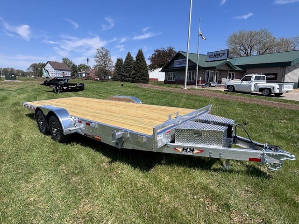 H&H Trailers - Hwy 71 Trailer Superstore in Clarinda, IA