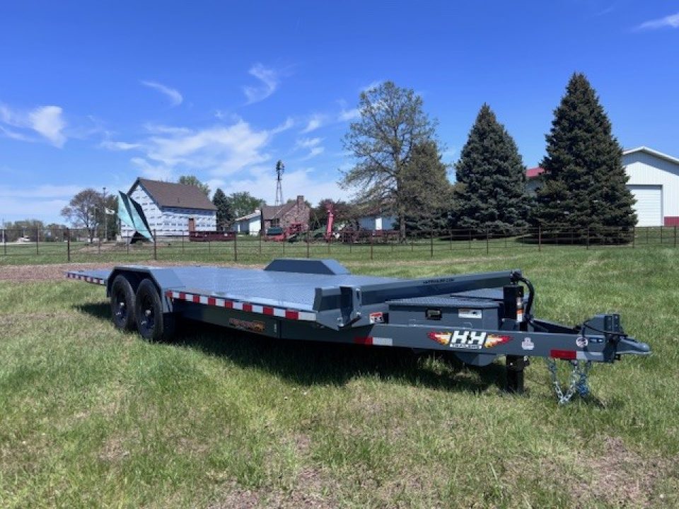 H&H Trailers - Hwy 71 Trailer Superstore in Clarinda, IA