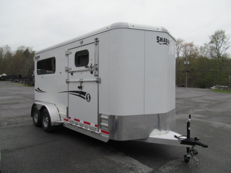 New Shadow Select Series 2 H BP W/ Side Ramp and Dressing Room Horse ...