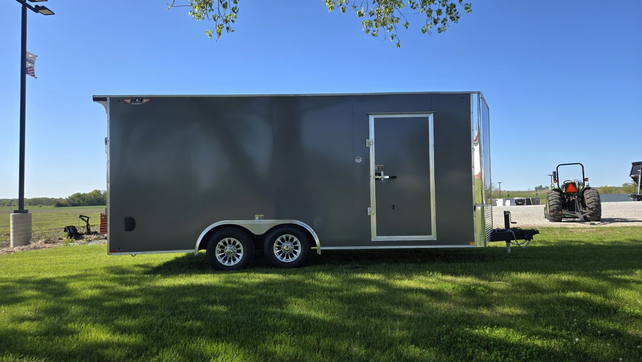 New 2026 H&H 8.5X18 Flat Top V-nose (10K) Enclosed for sale in Clarinda, IA