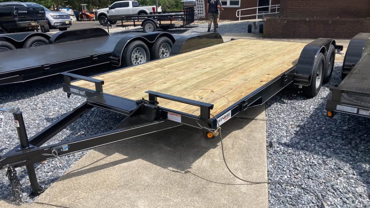 New 2026 P & T Trailers 18' wood deck Car Hauler for sale in Marmora, NJ