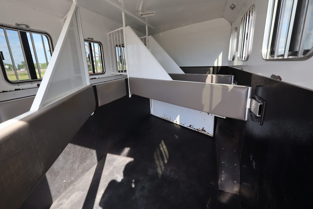 Used 2014 Bison Trailers 4 Horse LQ MT Horse Trailer for sale in