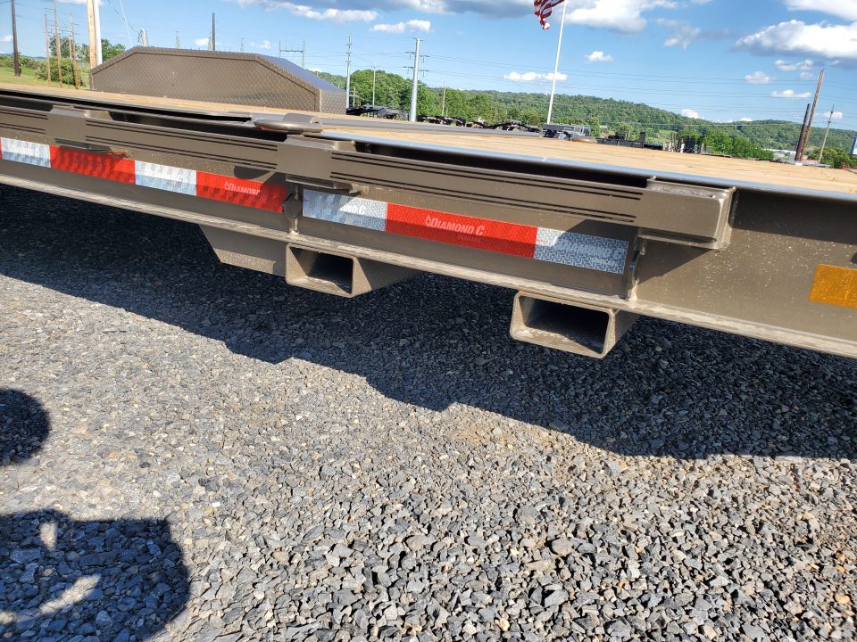 New 2026 Diamond C Trailers HDT207 Equipment Split Tilt Trailer ...