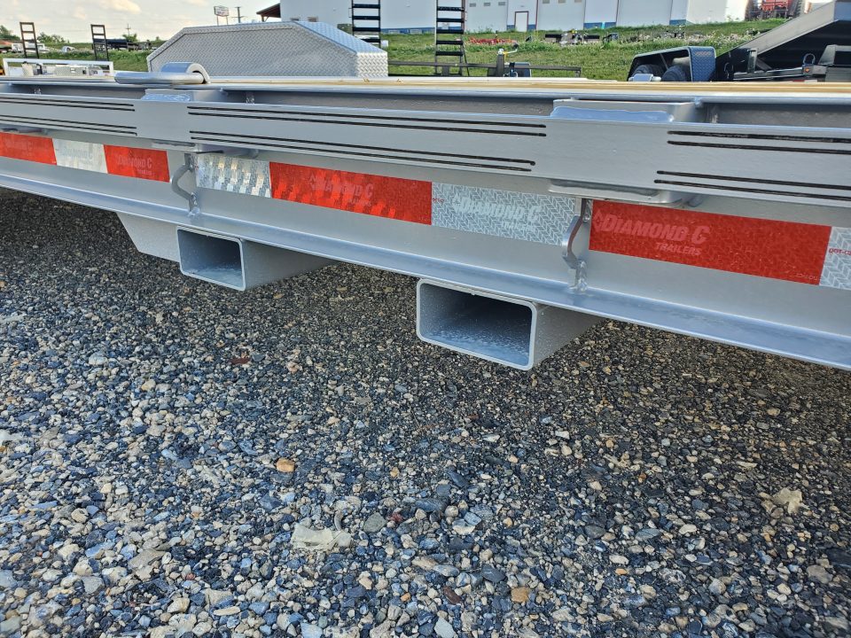 New 2026 Diamond C Trailers HDT207 Equipment Split Tilt Trailer ...