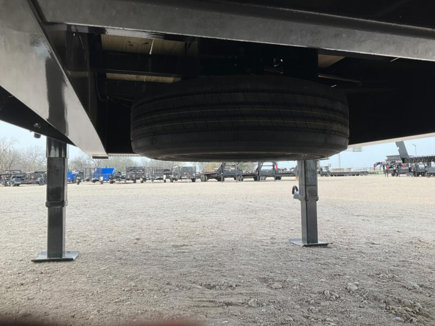 New 2024 Diamond C 102"x32' Engineered Beam FMAX212 w/ Max Ramps for ...