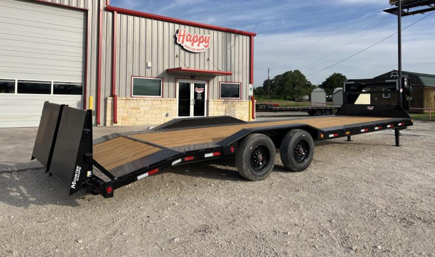 New 2024 PJ 102"x28' GN 10" Pro-Beam Super Wide Equipment Trailer - H7 ...