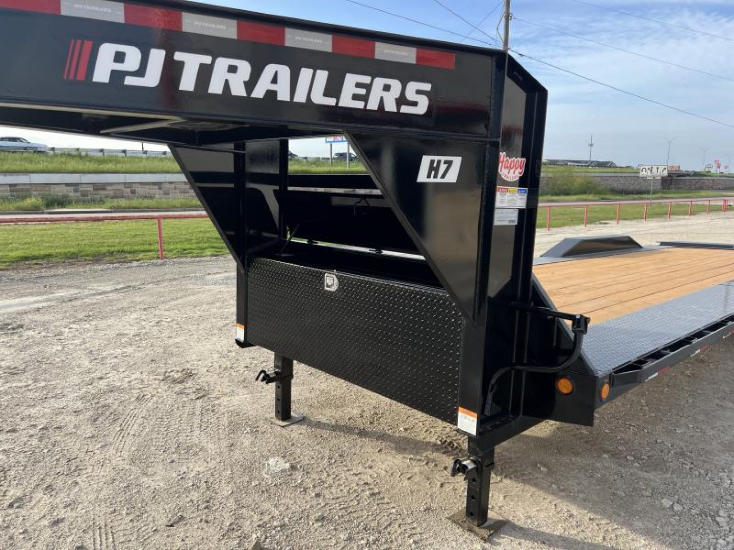 New 2024 PJ 102"x28' GN 10" Pro-Beam Super Wide Equipment Trailer - H7 ...