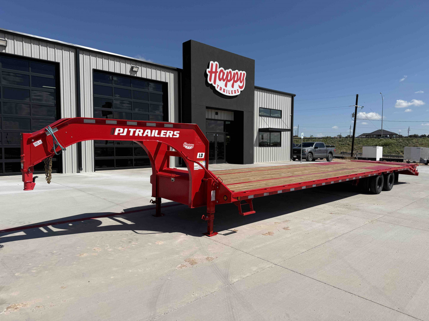 New *DEMO* 2024 PJ 102"x40' GN Low Pro Flatbed w/ Duals - LD for sale ...