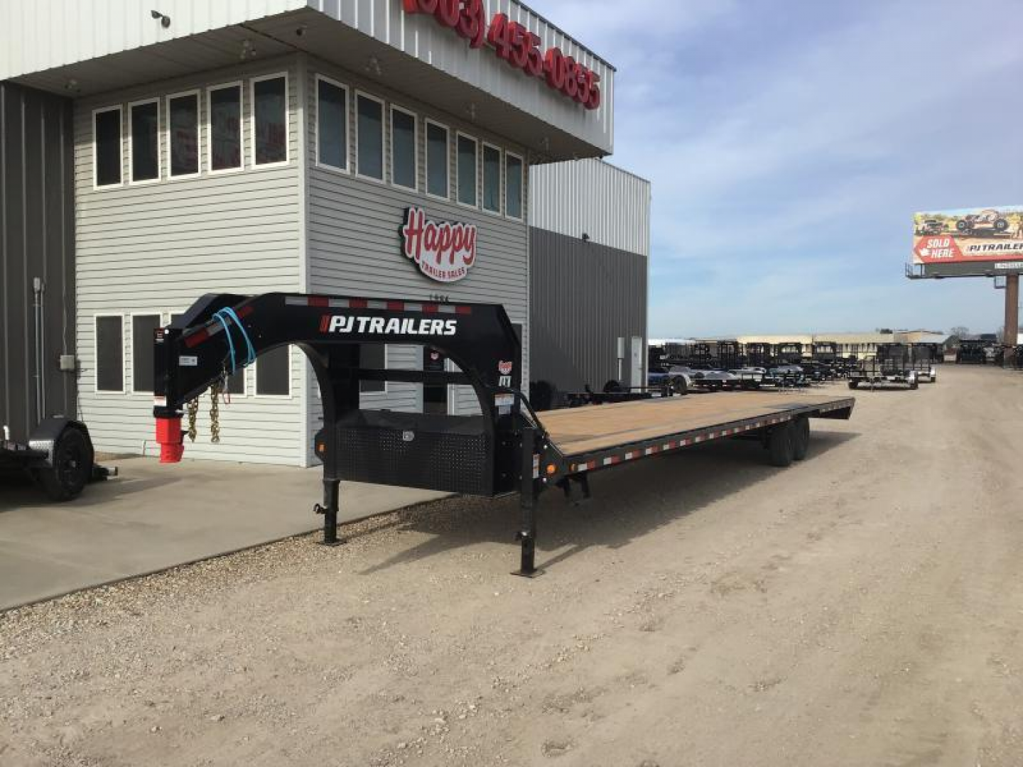 New 2025 PJ 102"x40' GN Low Pro Flatbed w/ Singles - LX for sale in ...