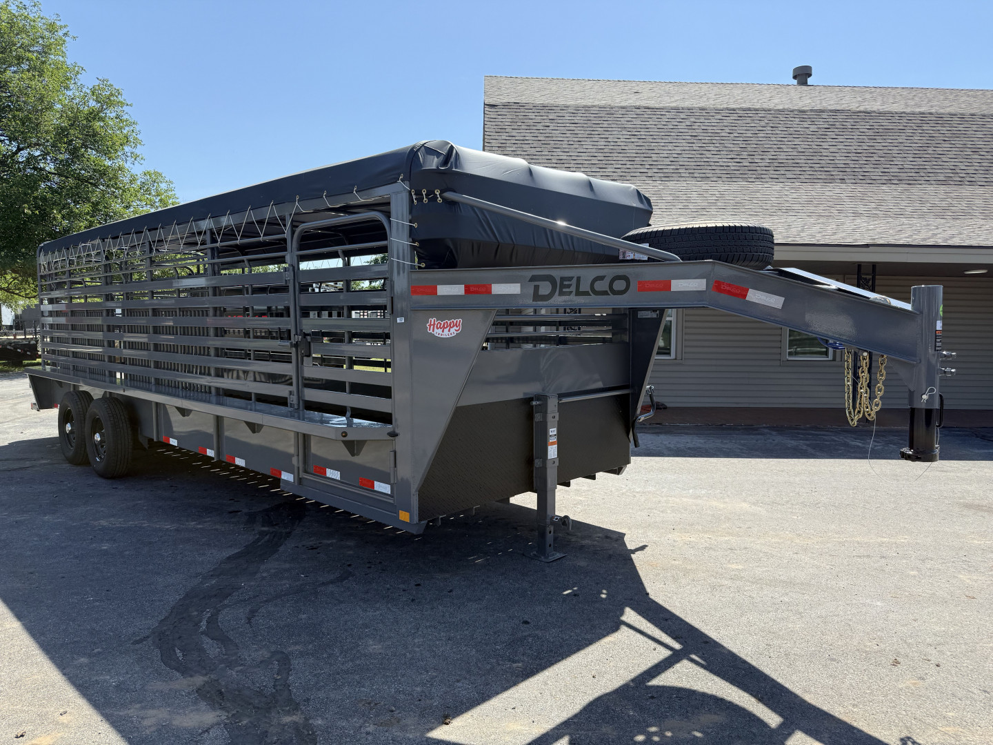 New 2025 Delco 6'8"x24' GN Bar Top Livestock Trailer - B8 Cattleman