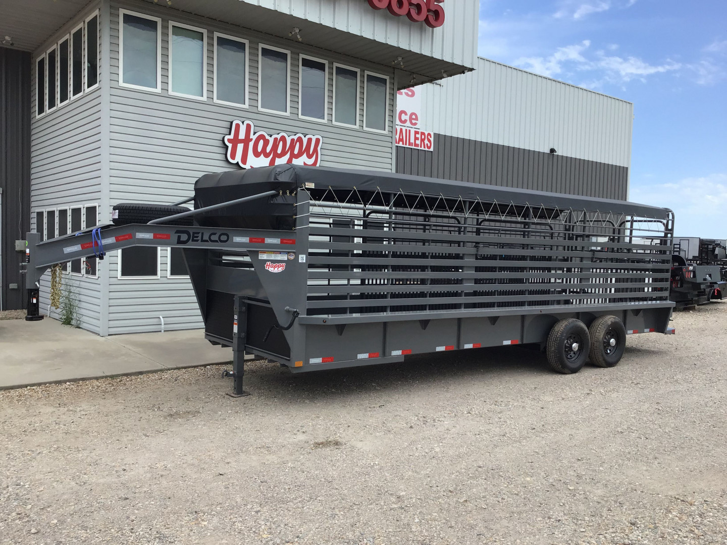 New 2025 Delco 6'8"x24' GN Bar Top Livestock Trailer - B8 Cattleman