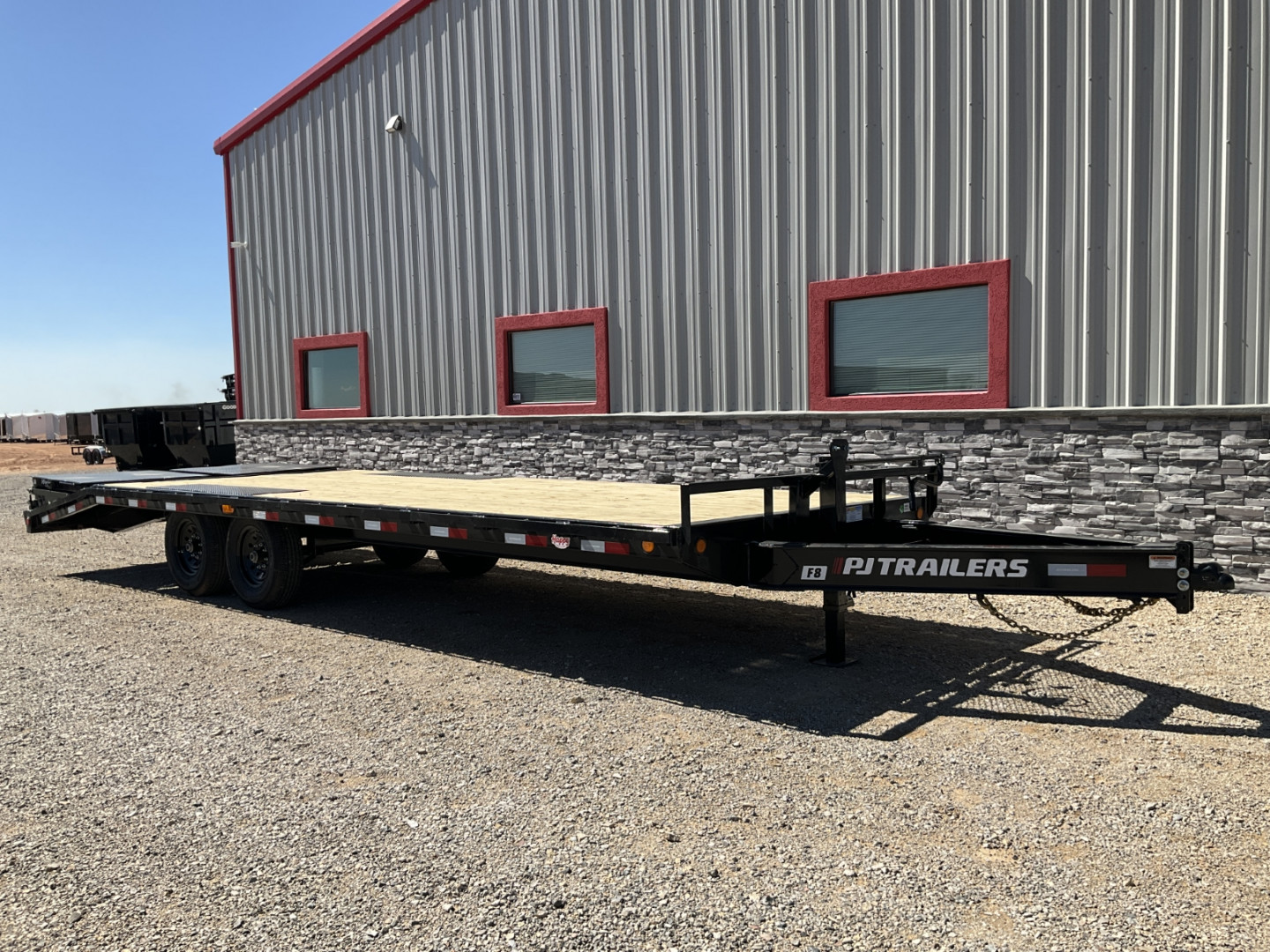New 2026 PJ 102"x24' BP 8" I-Beam Deckover Trailer - F8