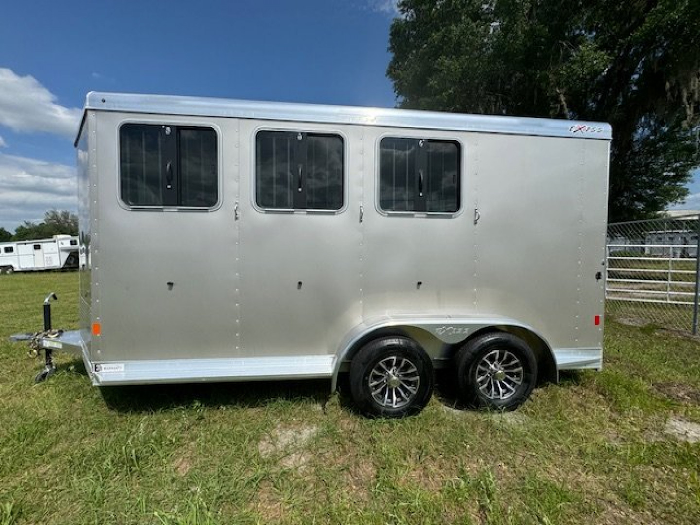 New 2024 EXISS TRAILERS Express 3H SS Edition Horse Trailer for sale in ...