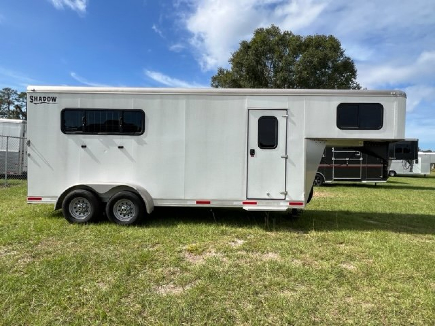 Used 2020 SHADOW 2020 Shadow 3H GN Horse Trailer