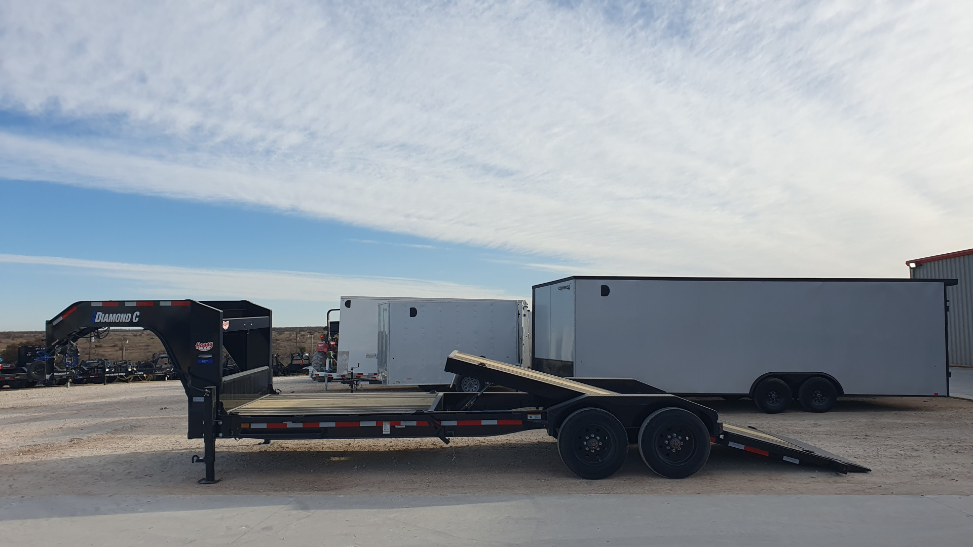 New 2025 Diamond C 82"x24' GN Hydraulically Dampened Tilt - HDT-GN210 ...