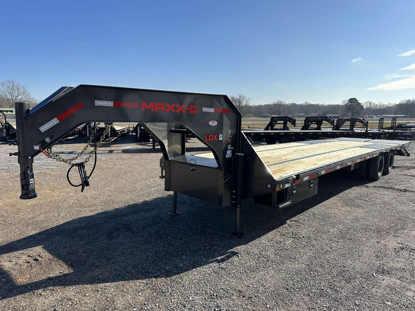 New 2025 MAXXD 102"X32' 25.9K Gooseneck Flatbed Trailer *ENGINEERED ...