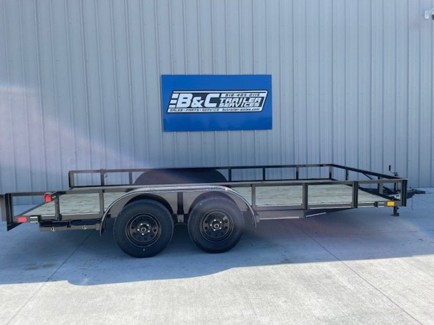 New 2025 DAVIDSON 83X16 TANDEM AXLE, ANGLE TOP W/PULL OUT RAMPS ...