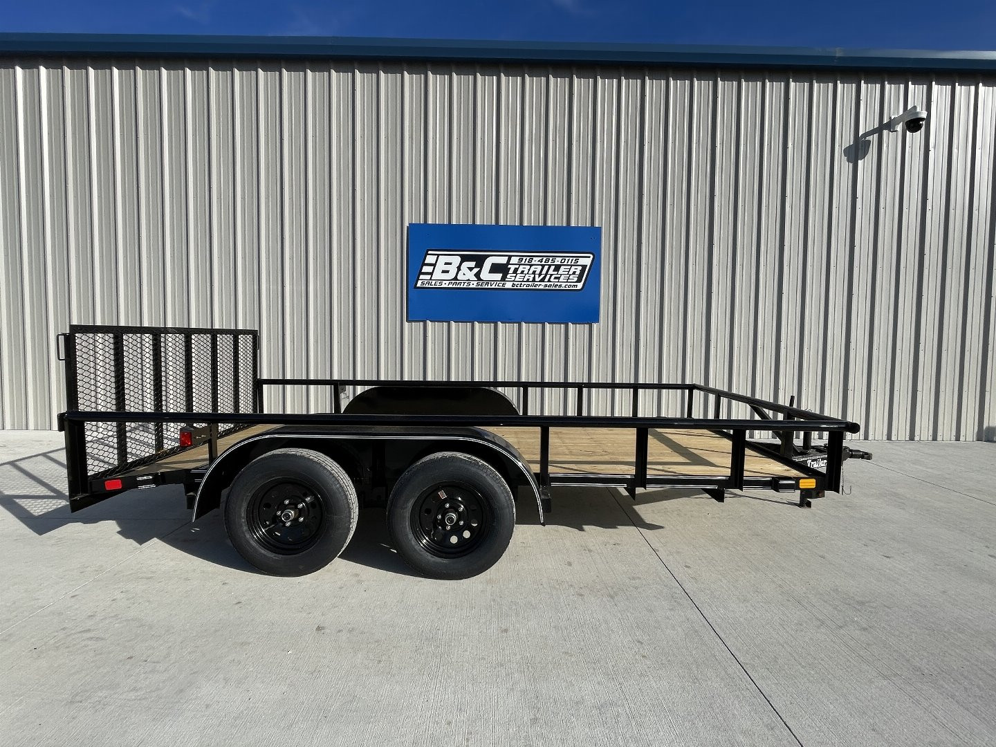 New 2025 DAVIDSON 83X14 (2)TANDEM AXLE PIPE TOP UTILITY W/36" GATE ...