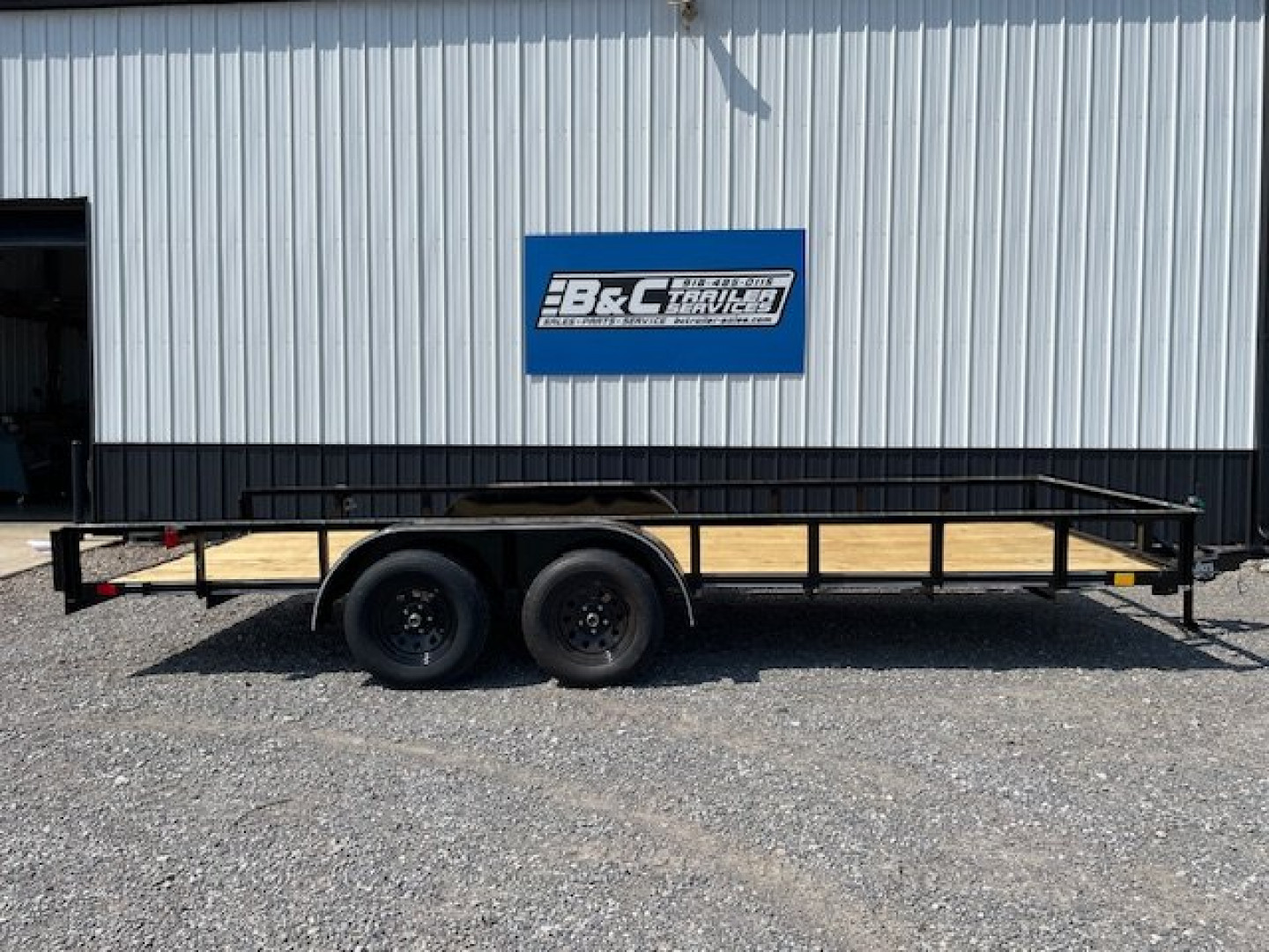 New 2024 DAVIDSON 77X18 ANGLE TOP TANDEM (2)AXLE UTILITY TRAILER