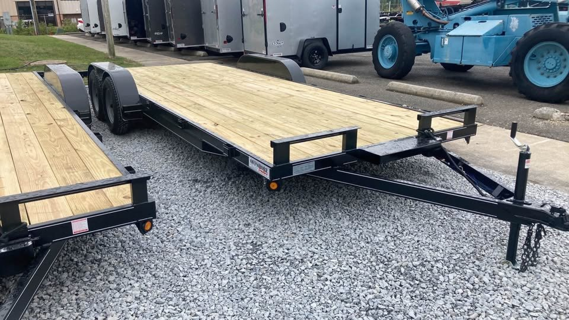 New 2025 P & T Trailers 18' WOOD DECK Car Hauler