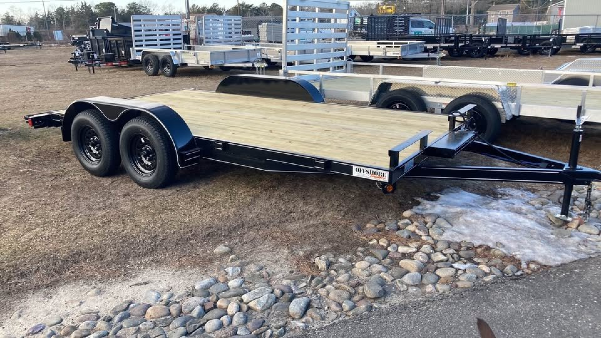 New 2025 P & T Trailers 16' wood deck Car Hauler