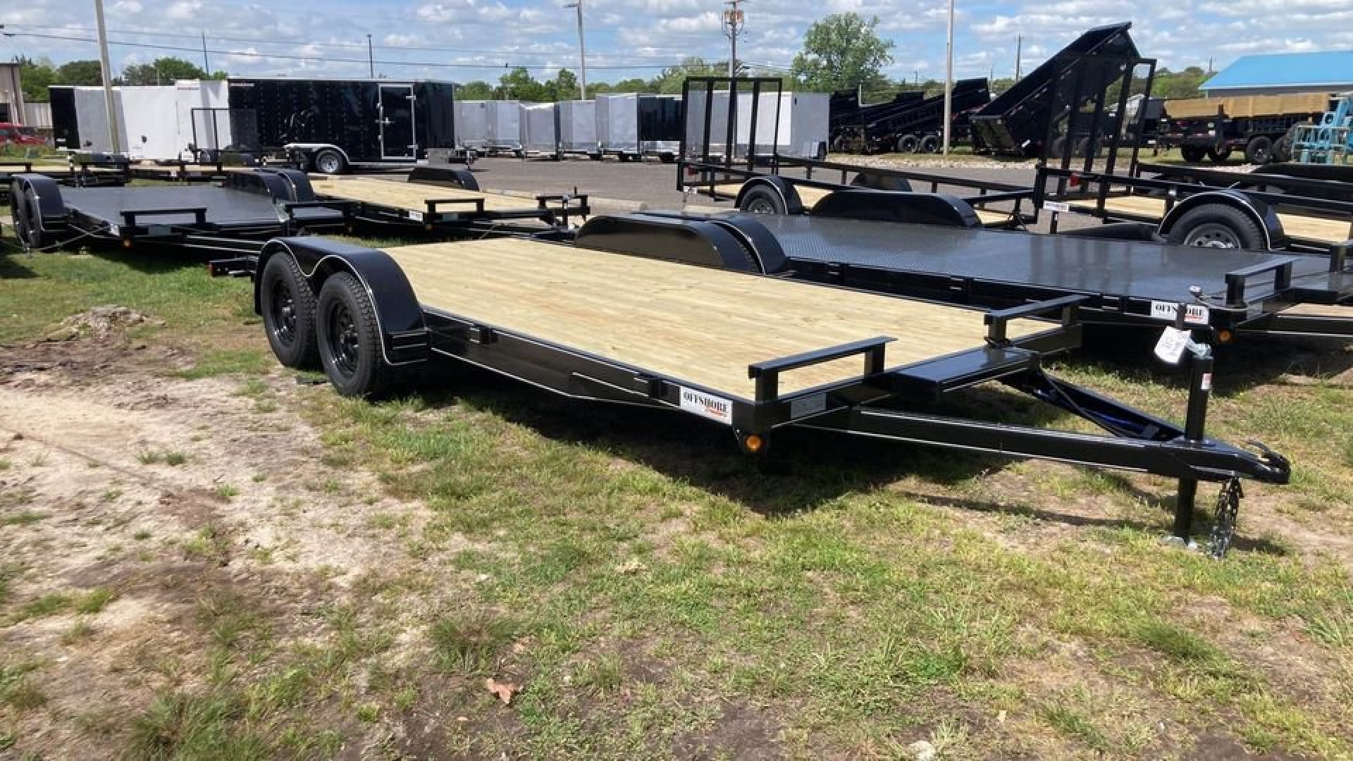 New 2025 P & T Trailers 18' wood deck Car Hauler