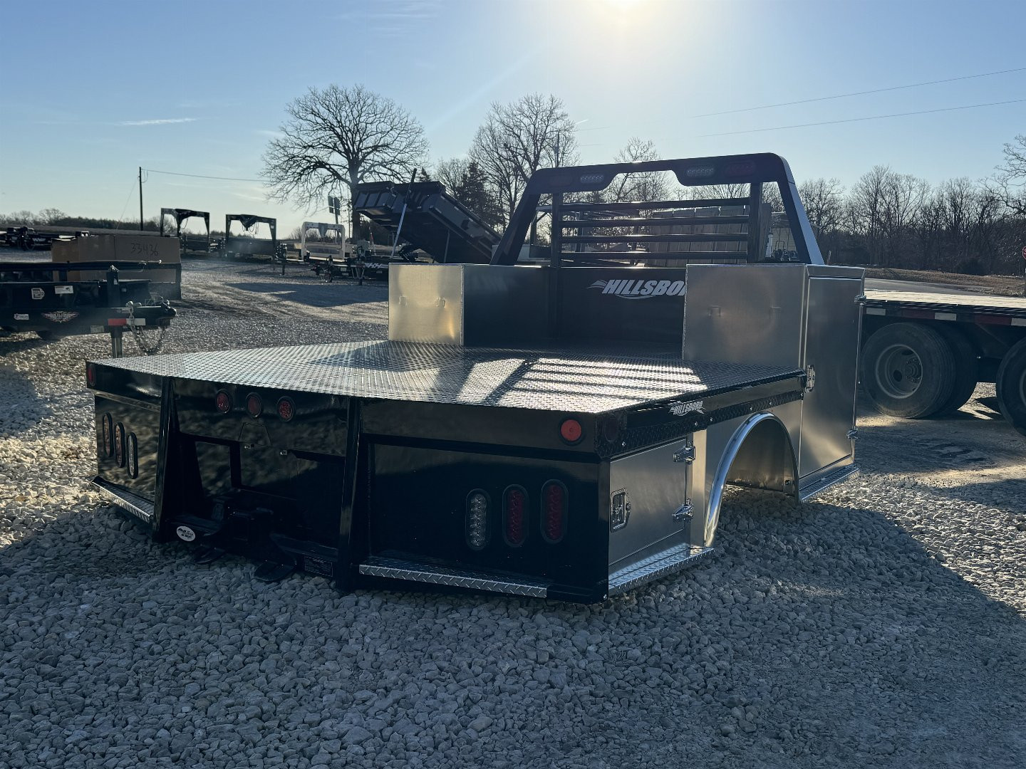 New 2025 Hillsboro STX500 Fits Dually, Cab n Chassis Trucks