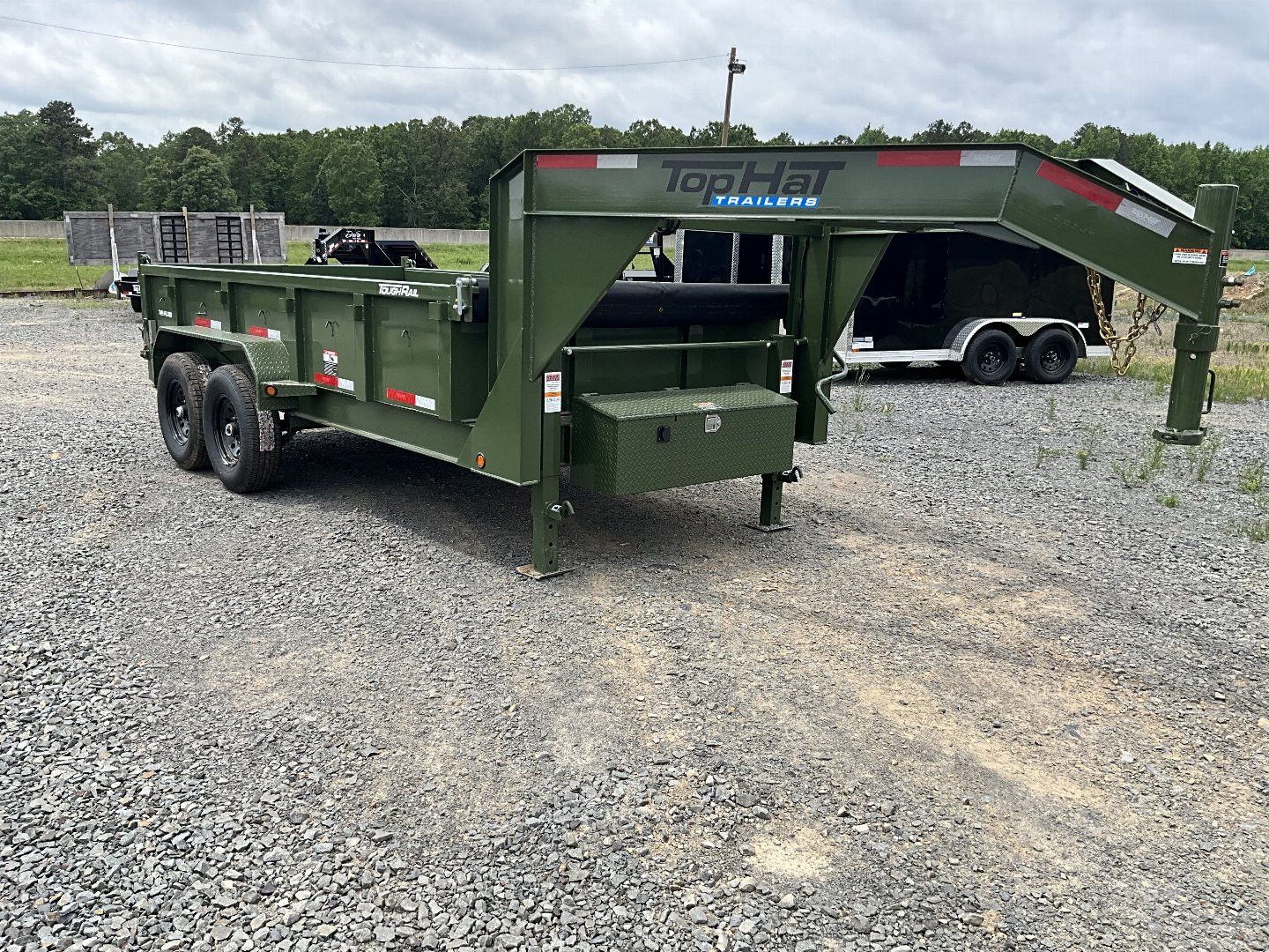 New 2025 TOP HAT TRAILERS 7x14 Gooseneck Dump Trailer 14000 GVWR - Green