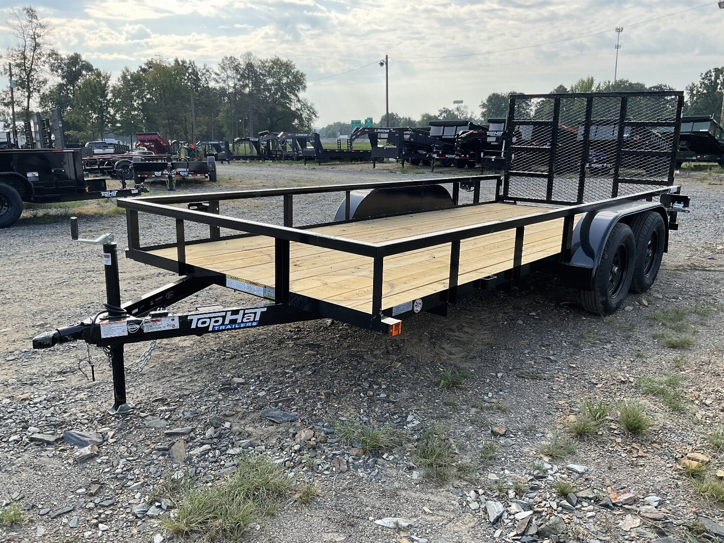 New 2025 TOP HAT Utility Trailer 16x77 LDX TA w Lay-N TG