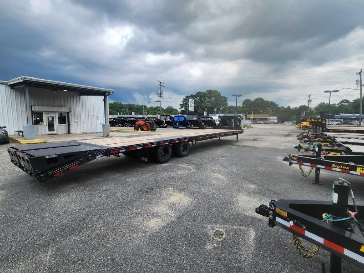 New 2025 Diamond C Trailers FMAX 210 40' Tandem Dual Wheel Gooseneck ...