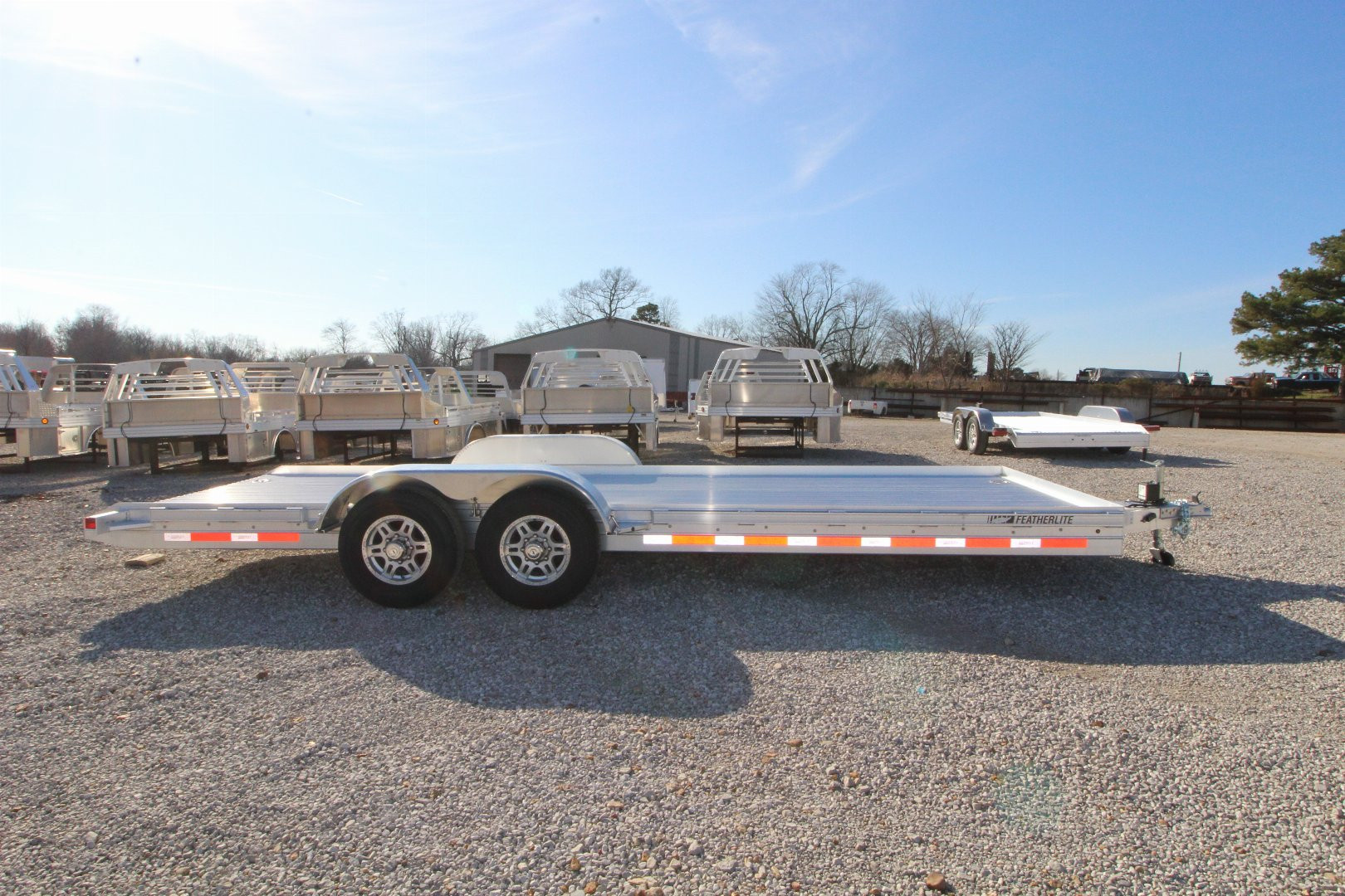 New 2025 Featherlite Trailers 3110-0022 Car / Racing Trailer