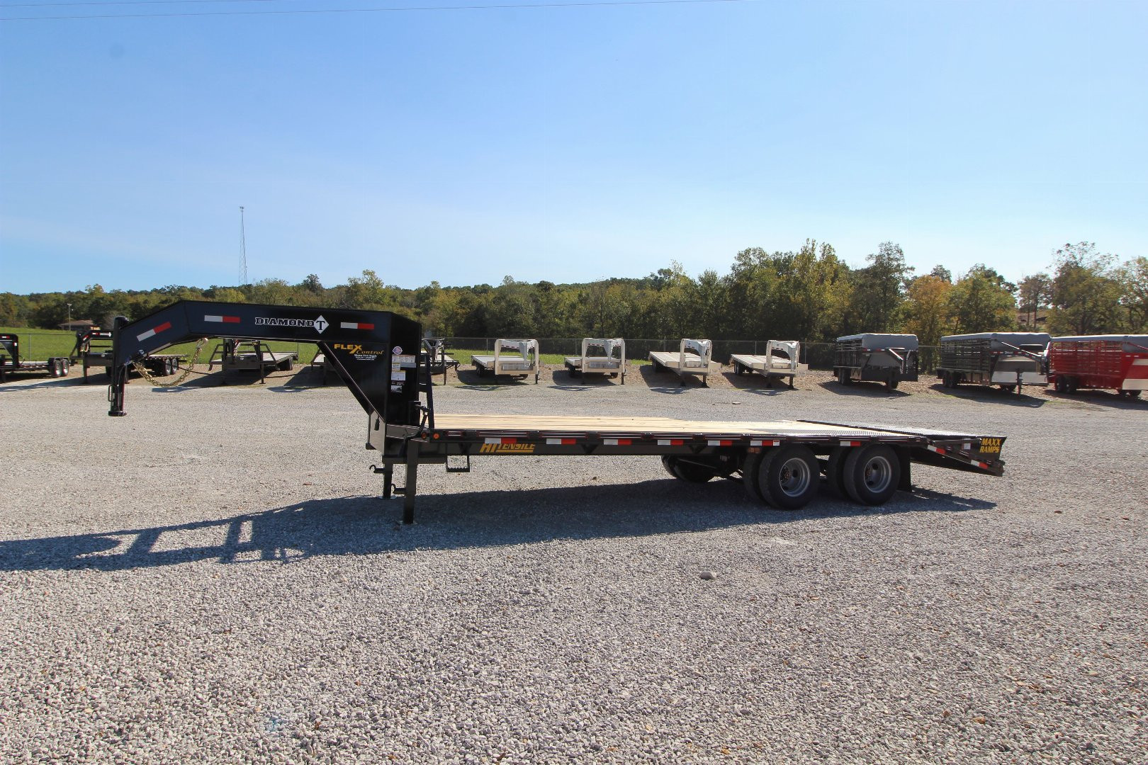 New 2025 DIAMOND T TRAILERS 10225DTF Flatbed Trailer