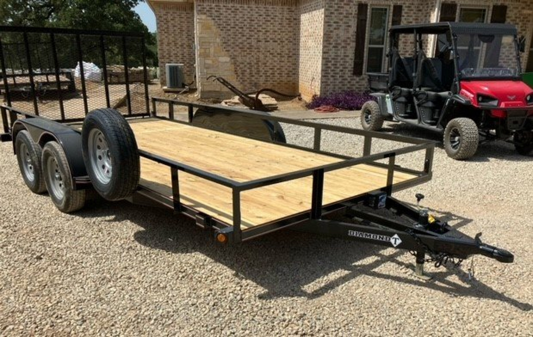 New 83"X16' SU-700 Utility Trailer