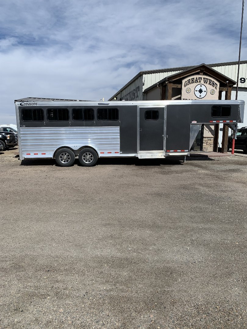 Used 2022 Cimarron Trailers Norstar 4 Horse Trailer