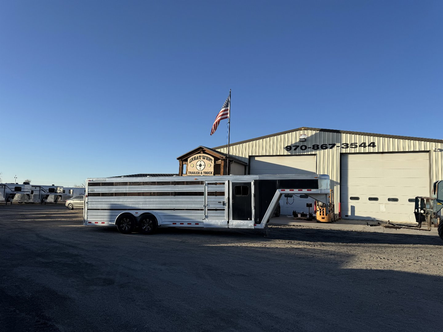 Used 2010 Cimarron Trailers Show Star 10 Pen Show Stock trailer for ...