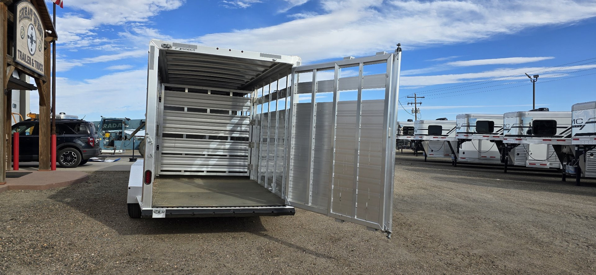 New 2024 Featherlite Trailers 8117 GN Stock / Stock Combo Trailer