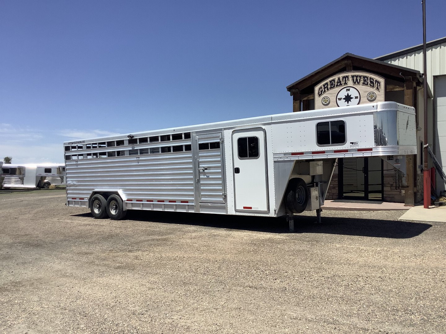 Used 2016 Featherlite Trailers 28 Stock / Stock Combo Trailer for sale ...