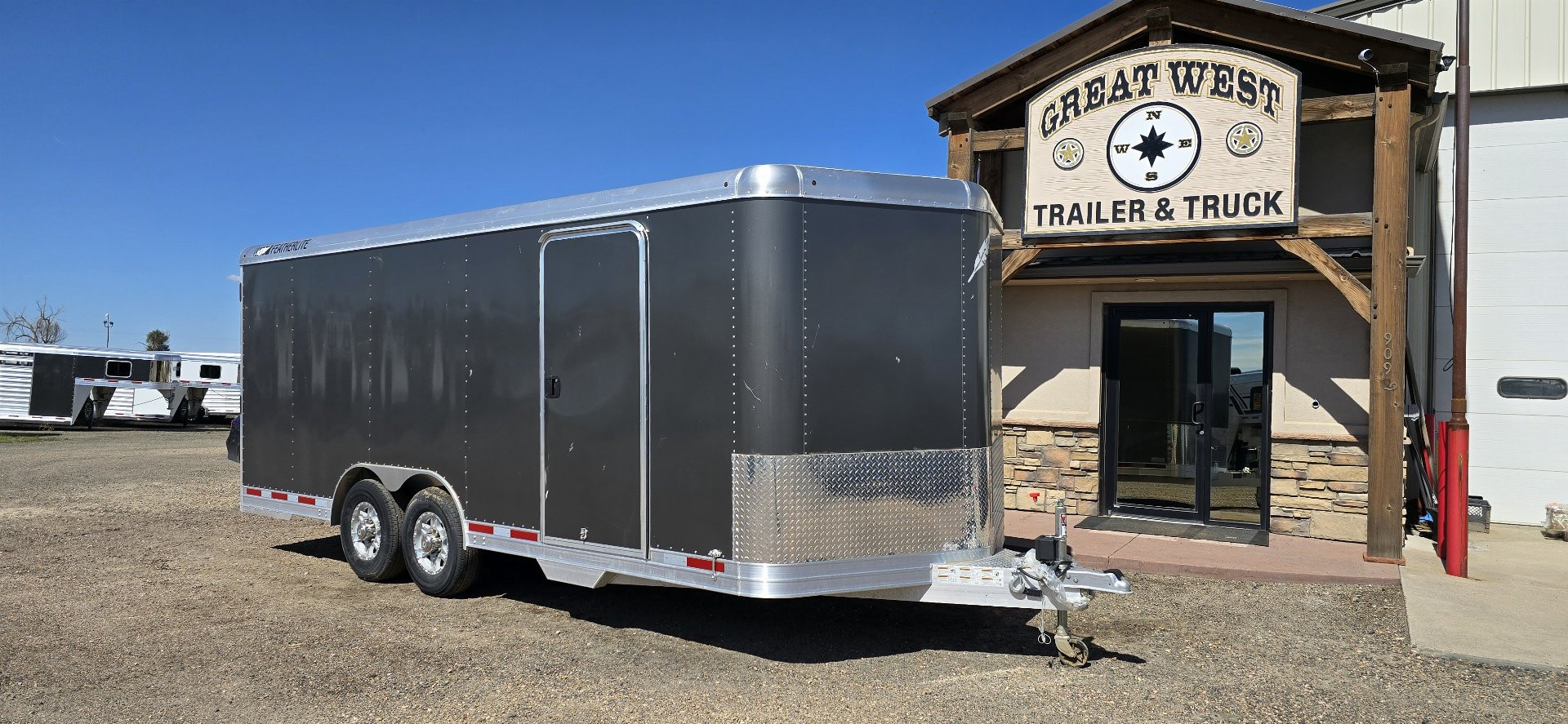 New 2024 Featherlite Trailers 4926 PERFECTFIT Car Hauler