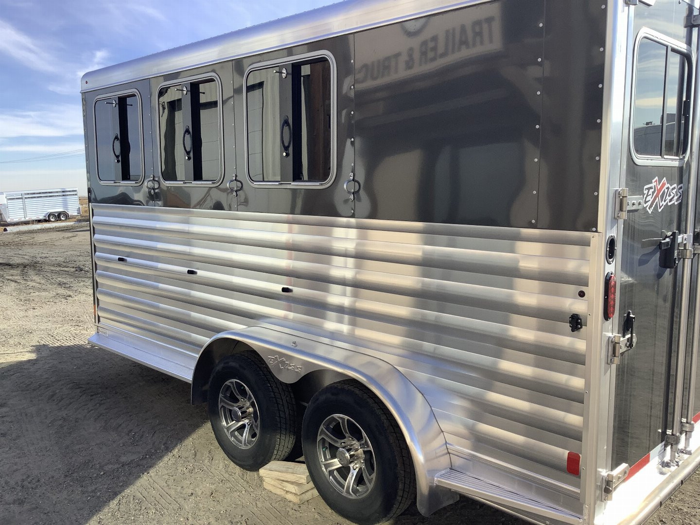 New 2024 Exiss Trailers EXPRESS 3H BP-XT Horse Trailer for sale in Fort ...