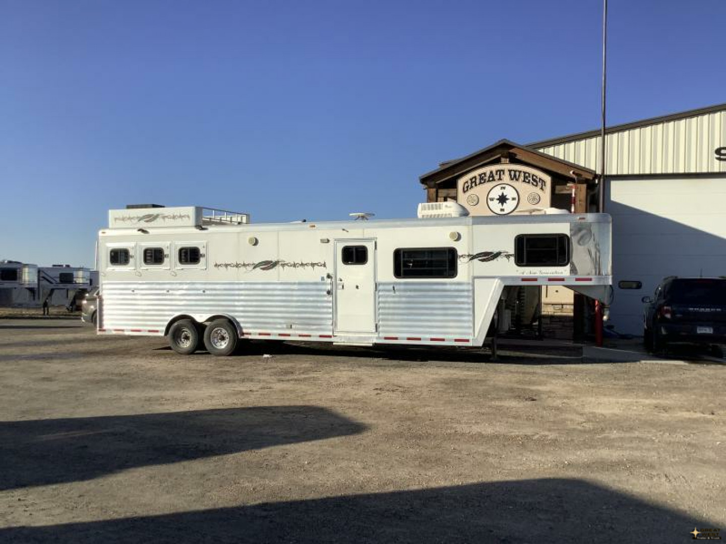 Used 2002 Bloomer 3H LQ Horse Trailer