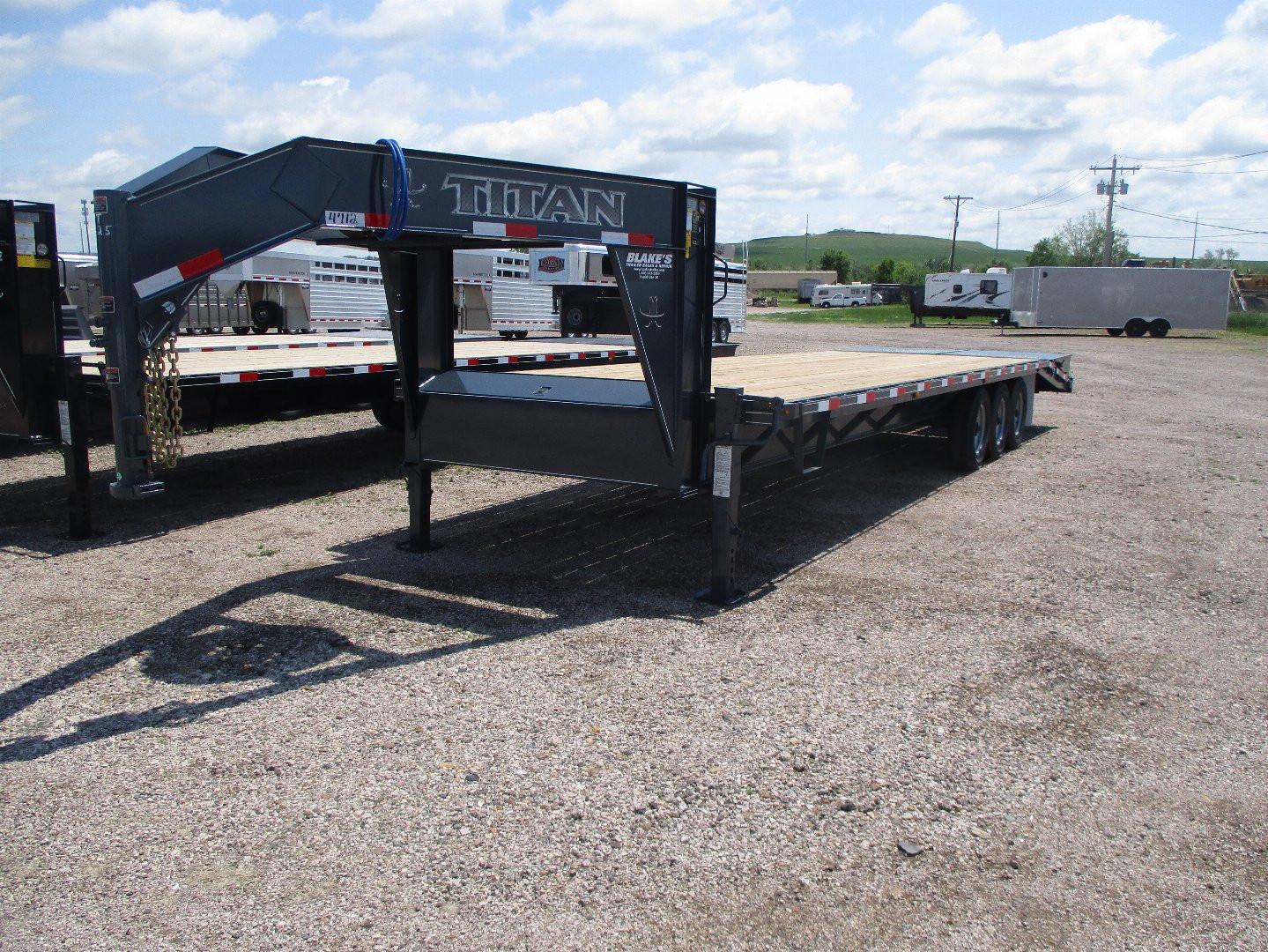 New 2025 Titan Trailer FLATBED Flatbed Trailer 8'6 X 30