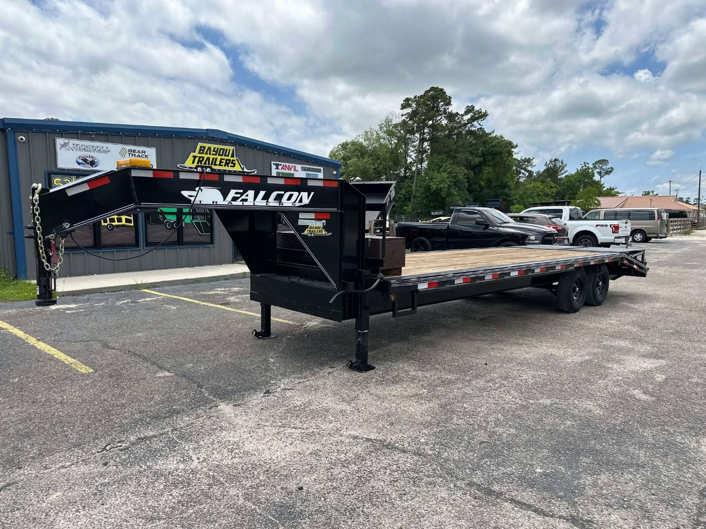 Used 2025 Falcon Trailers 8.5x25 Gooseneck Equipment Trailer