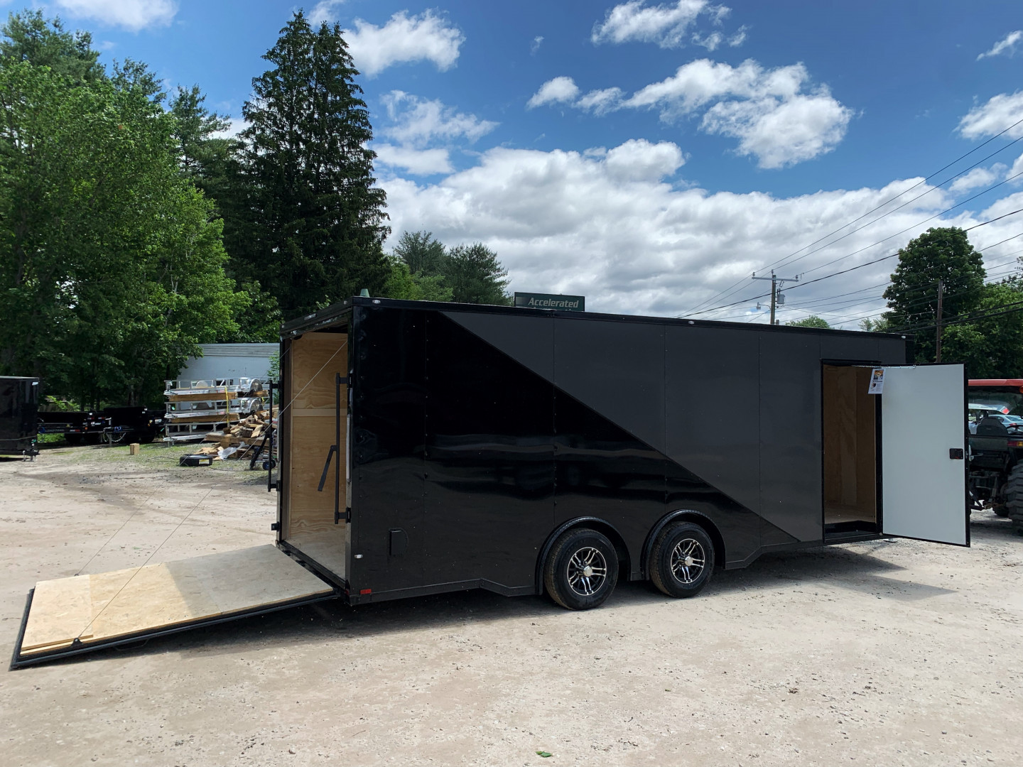 New 2025 SPARTAN 8.5X22 + 2ft V nose/ 7' Int Height/ .080 Polycore ...