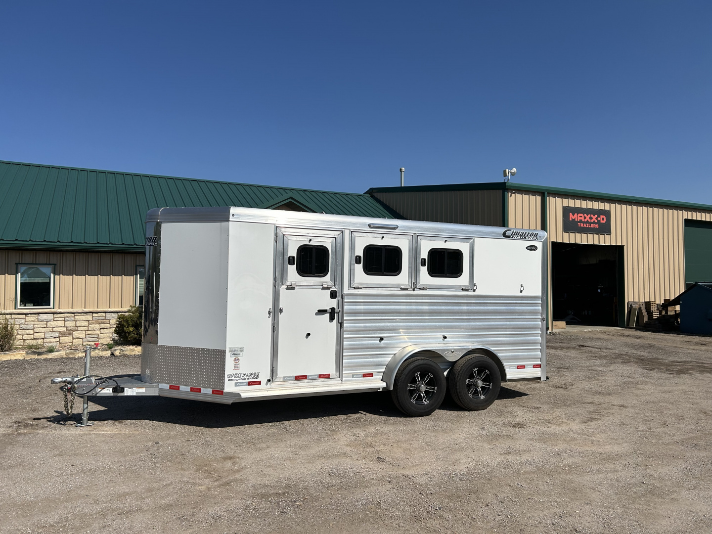 Used 2024 CIMARRON TRAILERS Norstar 3 horse for sale in Hutchinson, KS
