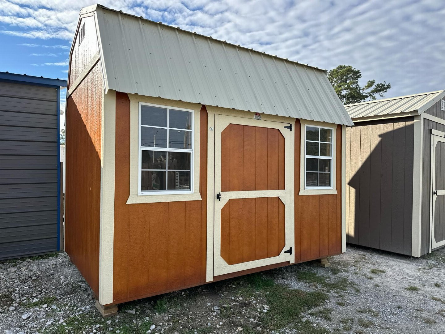New Derksen Portable Buildings 8x12 Barn