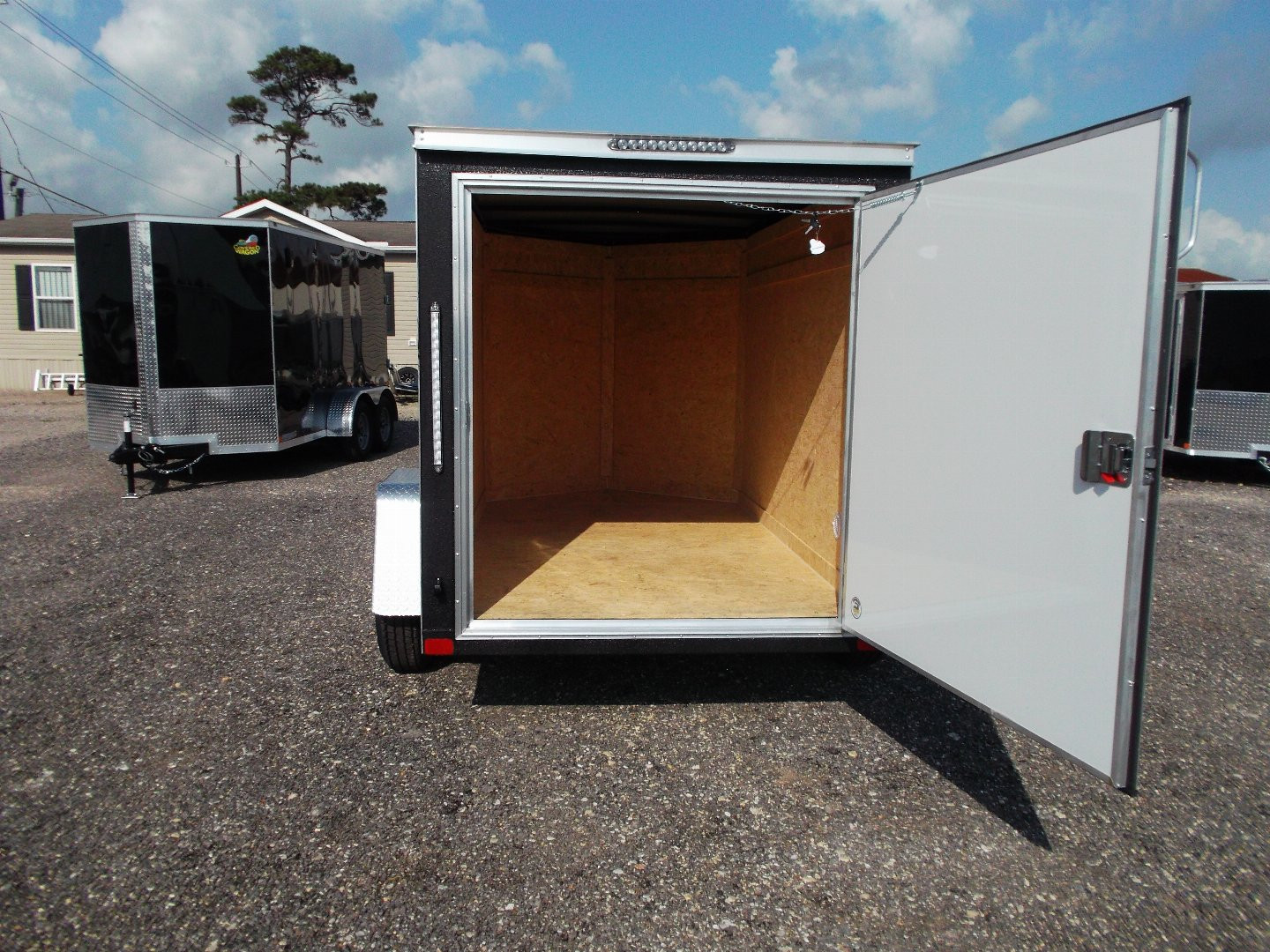 New 2025 COVERED WAGON TRAILERS 5x8 SA Cargo Trailer / Enclosed Trailer ...